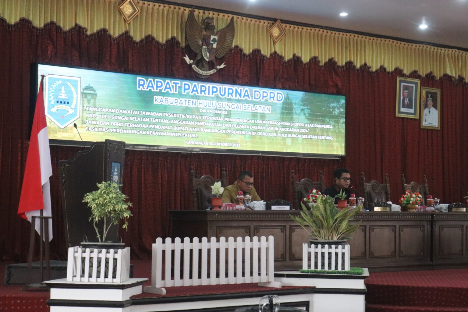 Rapat Paripurna DPRD HSS, Jawaban Eksekutif Terhadap Pemandangan Umum Ranperda APBD 2024 ...